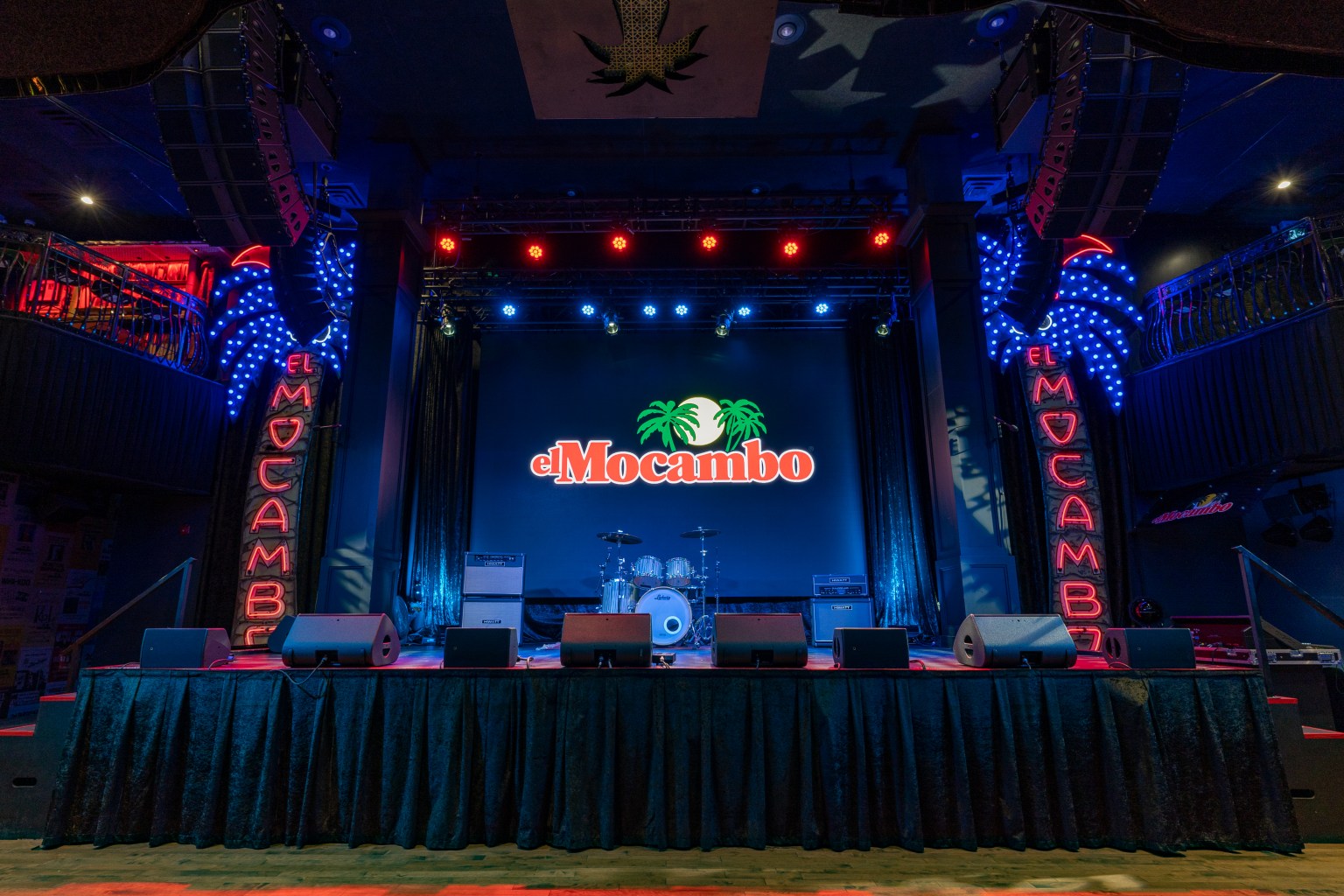 Mezzanine Balcony – El Mocambo